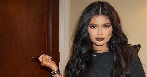 HALLOWEEN 2016 Kylie Jenner Tiru Gaya Dirty Christina Aguilera Okezone Celebrity