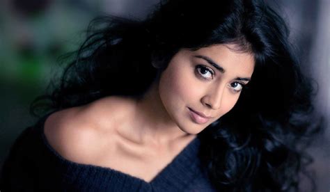1200x700 Resolution Shriya Saran Cute New Photos 1200x700 Resolution