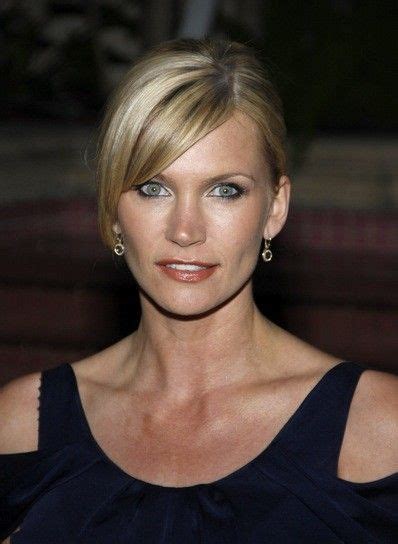 Pin By Carl On Z Natasha Henstridge Very Short Bob Hairstyles