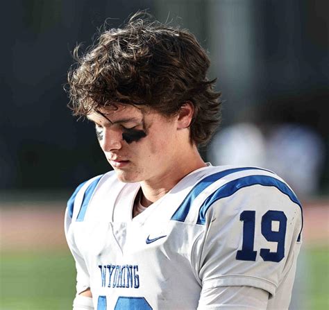 Elder At La Salle Indian Hill At Wyoming And Other Top Football Games