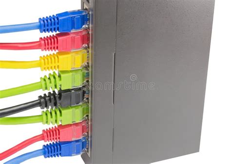 Cabos Da Rede Conectados Ao Roteador Foto De Stock Imagem De Computador Modem 99075628