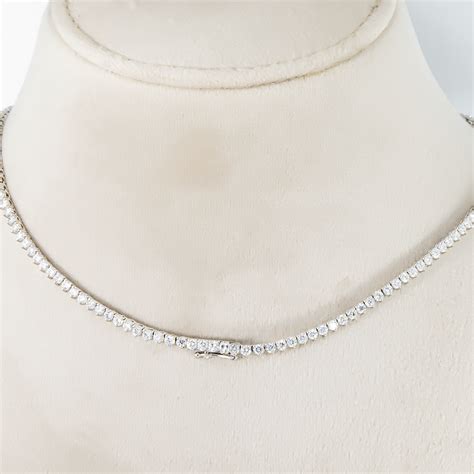 Elegant 14k White Gold Graduated Round Diamond Tennis Chain 2161ct