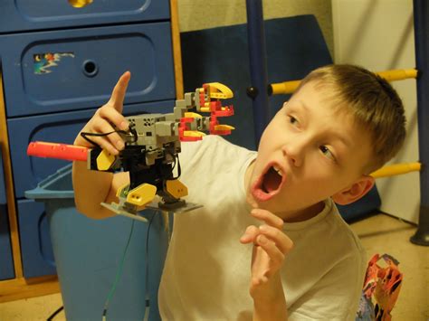 Продолжаем тестирование про Jimu Explorer Kit и реальный мир