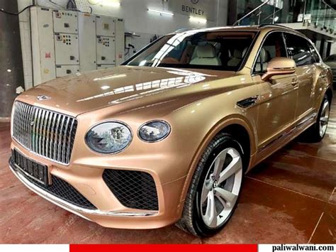 Indore News 7 करोड़ की कार इंदौर आई 15 कारों का सभी एक सा नंबर 8000 Indore Paliwalwani