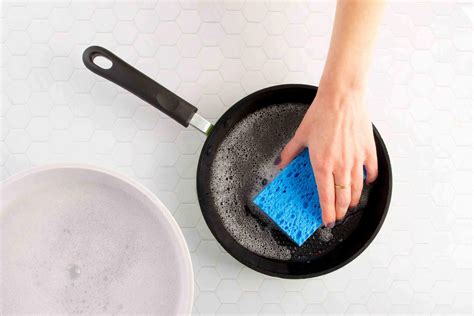 7 Easy Steps To Clean Calphalon Pans Pan Mastery