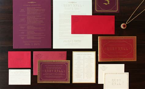 Ruby Ball Robin Easter Design