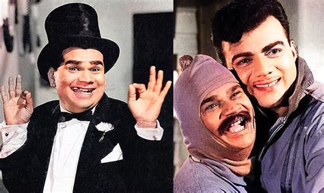 एकेकाळी रस्त्यावर भजी आणि चहा विकायचा हा दिग्गज कलाकार… एकदा सेटवर चहा देताना असं काही घडलं कि