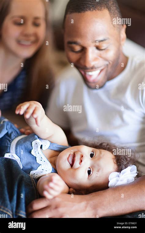 Vater mutter tochter Fotos und Bildmaterial in hoher Auflösung Alamy