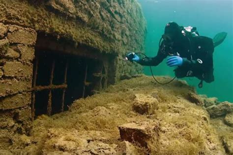 Real Underwater Town