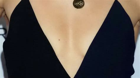 Foto De Kristen Bell Hot 32b Breasts