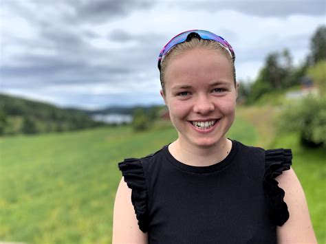 Gjerstad Ungdom Solfrid 20 Trer Ut Av Kongens Klær Ingenting Er