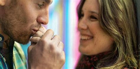 Is Love Without Sex Possible This Infographic Explains It Yourtango
