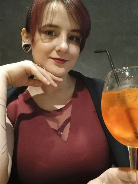Night Out Selfie R Sfwredheads