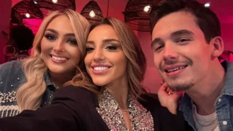 ნუცა ბუზალაძე „ამერიკის ვარსკვლავის“ ბოლო სეზონის გამარჯვებულთან და ფინალისტთან ერთად ცხელ