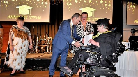 Kāpiti Diversional Therapist Annelize Steyn Wins Award Despite Her Own Disability Nz Herald