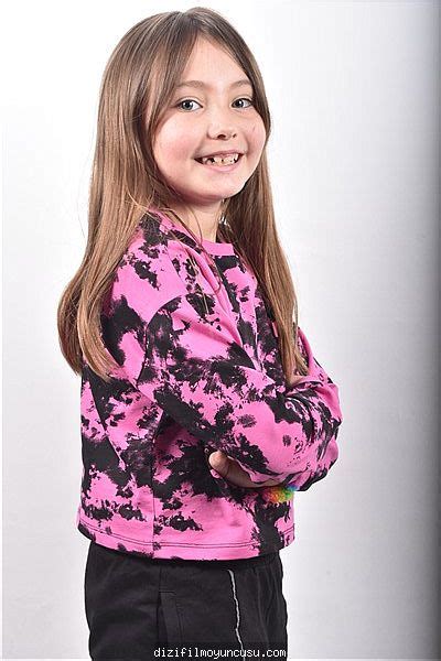 Antalya Dizi Film Sinema Oyuncu Adayımız Derin 11 Yaşında 133cm Boyunda