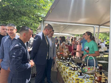 Hristijan Денеска присуствував на настанот „Од нива до трпеза сè од нашата општина“ кој се