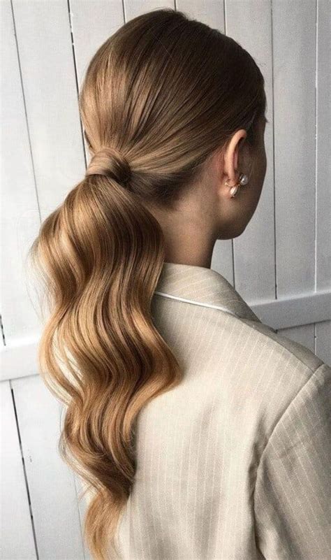 32 Easy Work Hairstyles For A Sleek And Polished Appearance Coiffure