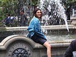 Video Kendall Jenner Plays In Fountain While Filming Commercial Daily Mail Online