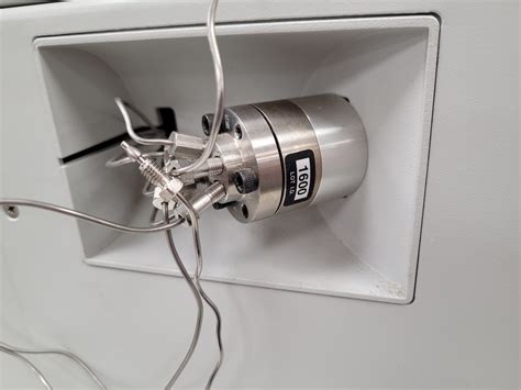 Dionex Asi 100 T Hplc Automated Sample Injector Lab