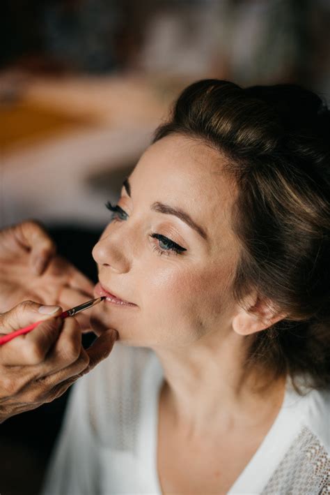 Choosing The Right Lip Colour For Your Wedding Day