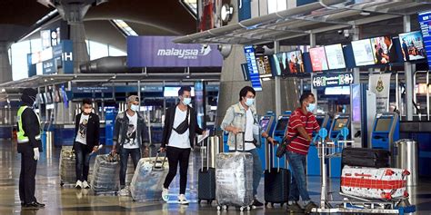 Travellers Entering Or Leaving Msia Must Fill In Customs Declaration