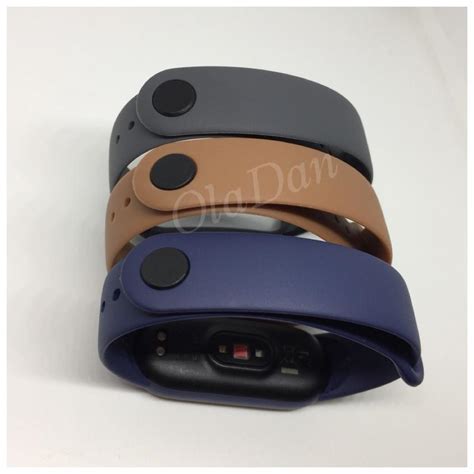 Ремешок mi band 5 mi band 6 силиконовый разные цвета — цена 65 грн в ...