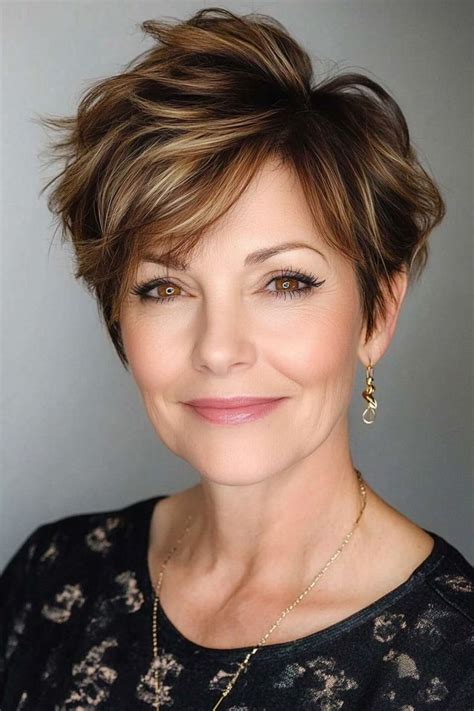 28 Trendy Long Pixie Cuts That Make Older Women Look Effortlessly Chic