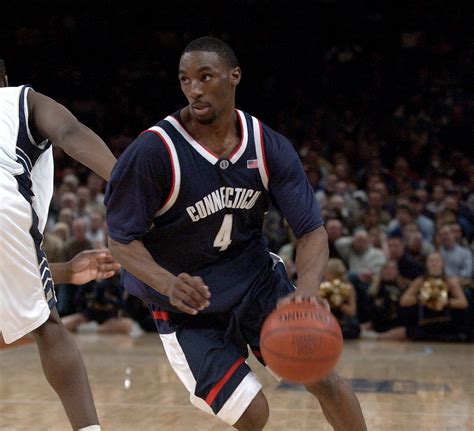 Uconn Mens Basketball Inducts Ben Gordon Into Huskies Of Honor