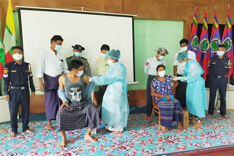 နွားထိုးကြီးမြို့နယ်တွင် အသက်၁၈နှစ်အထက် ပြည်သူများအား စတုတ္ထအသုတ