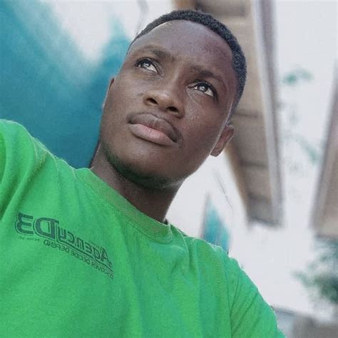 Ronen Hammond Medium