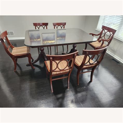 Classic Mahagony Dining Set With Caprains Chair Aptdeco
