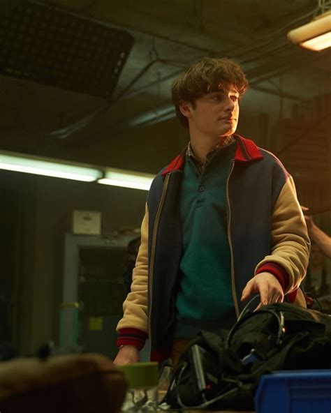 Foto Foto Dari Lokasi Syuting Stranger Things 5 Bikin Nggak Sabar