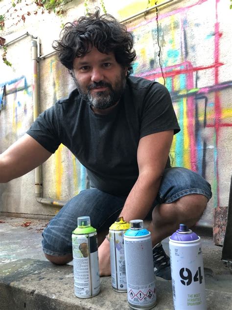 Hico Autodidata Em Sua Técnica Revista Artmajeur