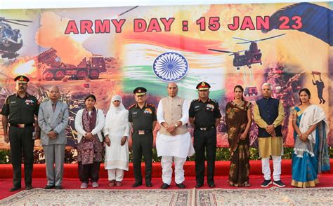 Defence Minister Graces ‘shaurya Sandhya Organised As Part Of 75th Army Day Celebrations In