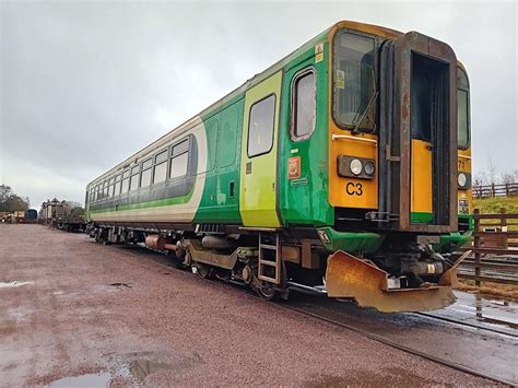 Great Central Railway Welcomes Two Class 153s