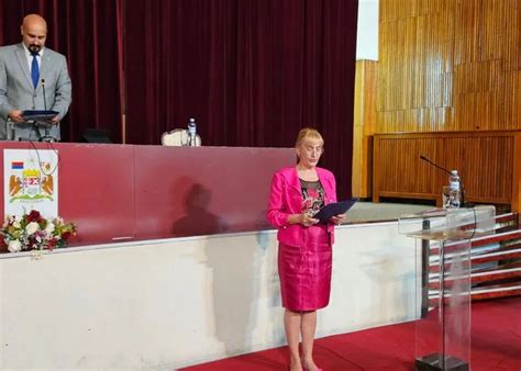 Ko Je Dr Anđelka Stojković Funkcionerka Sns A Koja Je Podnela Ostavku