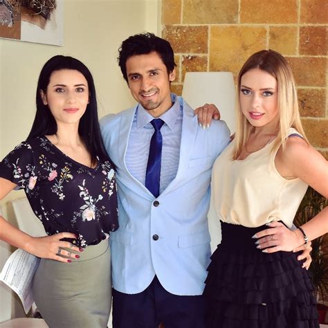 Name Of Blonde Next To Niks Indian Sicilia 1399654 ›