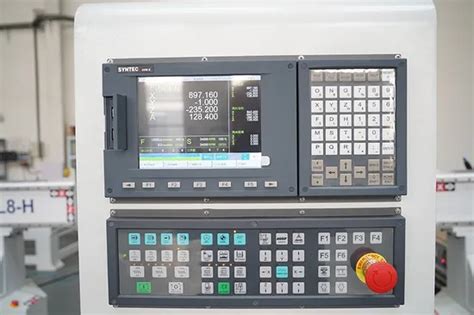 Heavy Duty Frame Cnc Router Atc With Automatic Loading And Unloading Table For Furniture