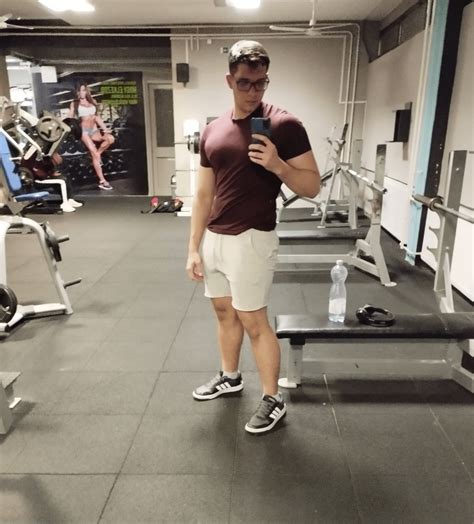 Muscle Progress 😈💪🏾 R Clothedmuscle