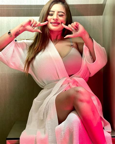 Ankita Dave Hot And Sexy Latest Instagram Photos Decadeslife