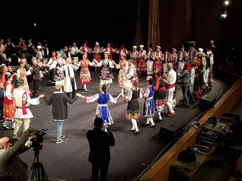 Ангел Джамбазки подари на врачани концерт на Илия Луков