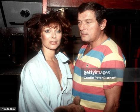 Heide Keller Ehemann Hans Von Borsody Im Theaterstück Sextett Am Photo Dactualité Getty