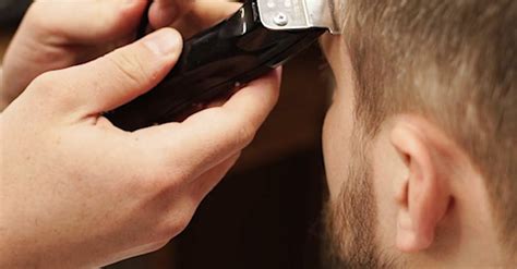 가위 기술 개인 관리 고객 관리 고객 서비스 깔끔한 컷 남성 그루밍 남성 패션 남자 그루밍 남자 스타일 망 패션 머리 디자인 머리 손질 머리를 자르다