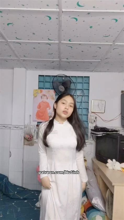 Ghim của pemburu gadis supergirl trên A pretty gurlz Áo dài Thời trang Phụ nữ