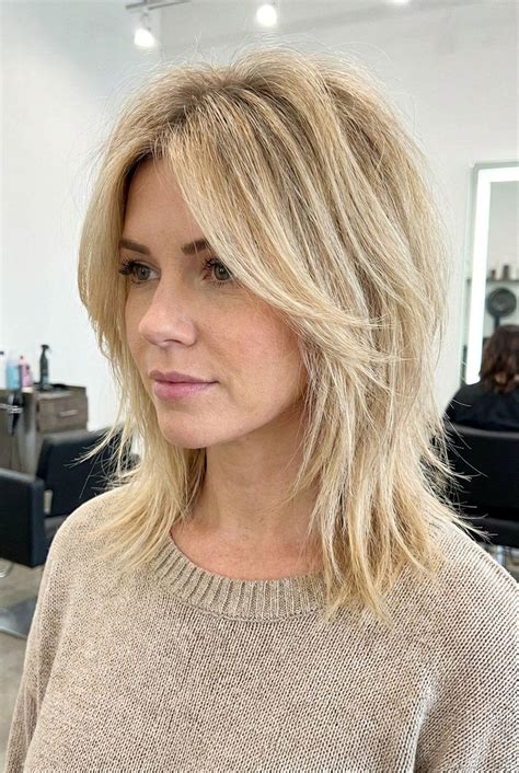 20 Effortlessly Cool Shaggy Hairstyles For Women To Try Lovelyish
