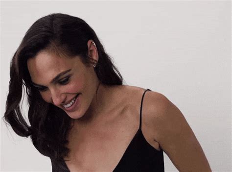 Gal Gadot Gal Gadot Pictures And S Thread 8 Because We Cant Stop Staring At Her Page 17