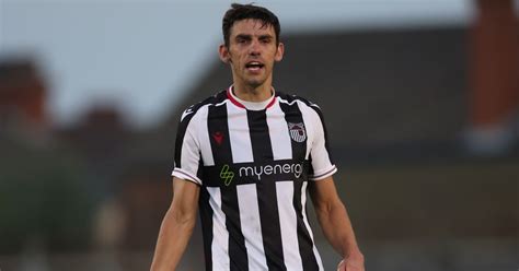 Shaun Pearson Outlines Realistic Aim For Grimsby Town Next Season