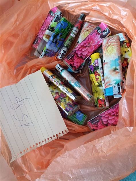 Продавам запалки газови Наргилета електронни цигари запалки Варна 1000 Броя нови зап