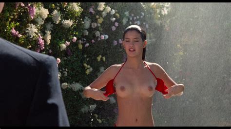 Phoebe Cates